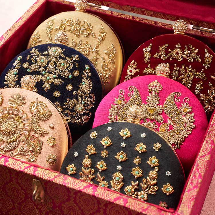 The Complete Guide to clutches bags for women: Fashion, Trends, and Sh ...