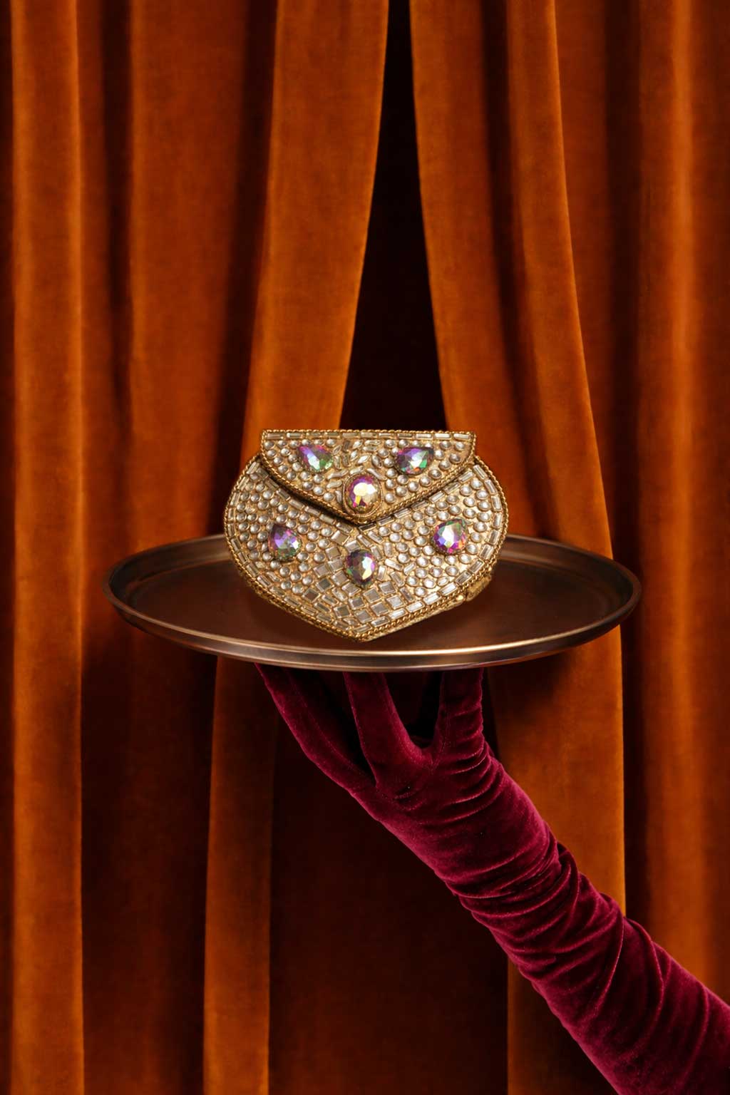 Aina – Dazzle by Sarah